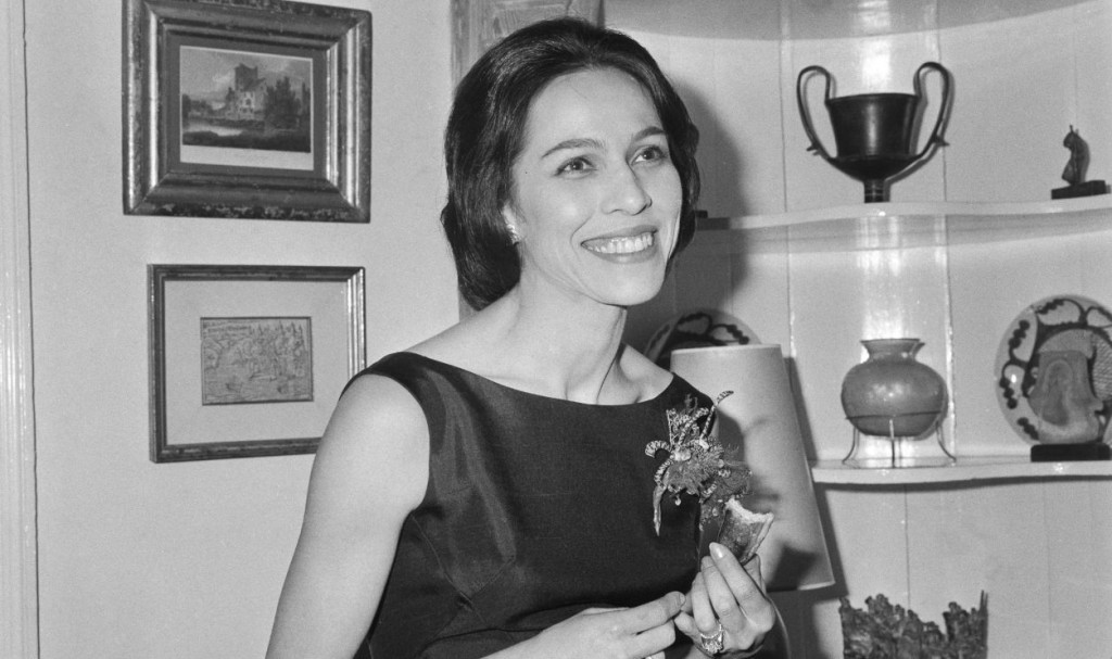 Breakout Facts About Maria Tallchief, America's First Prima Ballerina