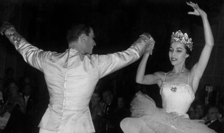 Breakout Facts About Maria Tallchief, America's First Prima Ballerina