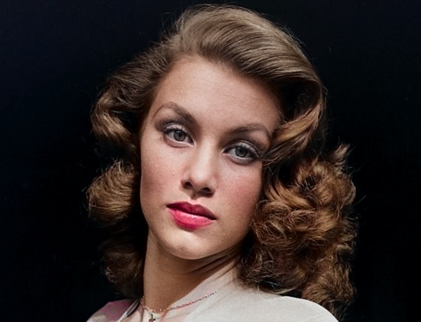 The Tragic Story of Linda Christian