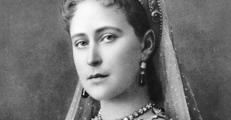 Elizabeth Feodorovna’s story started out as a fairy tale, only to ...