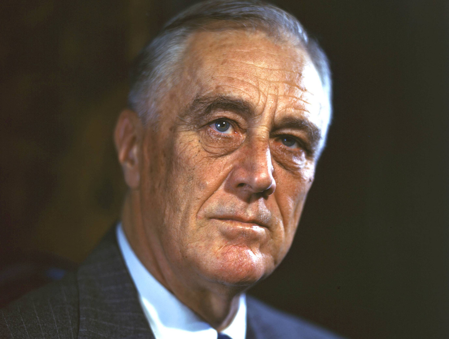 Glamorous Facts About Myrna Loy, The Queen Of Hollywood