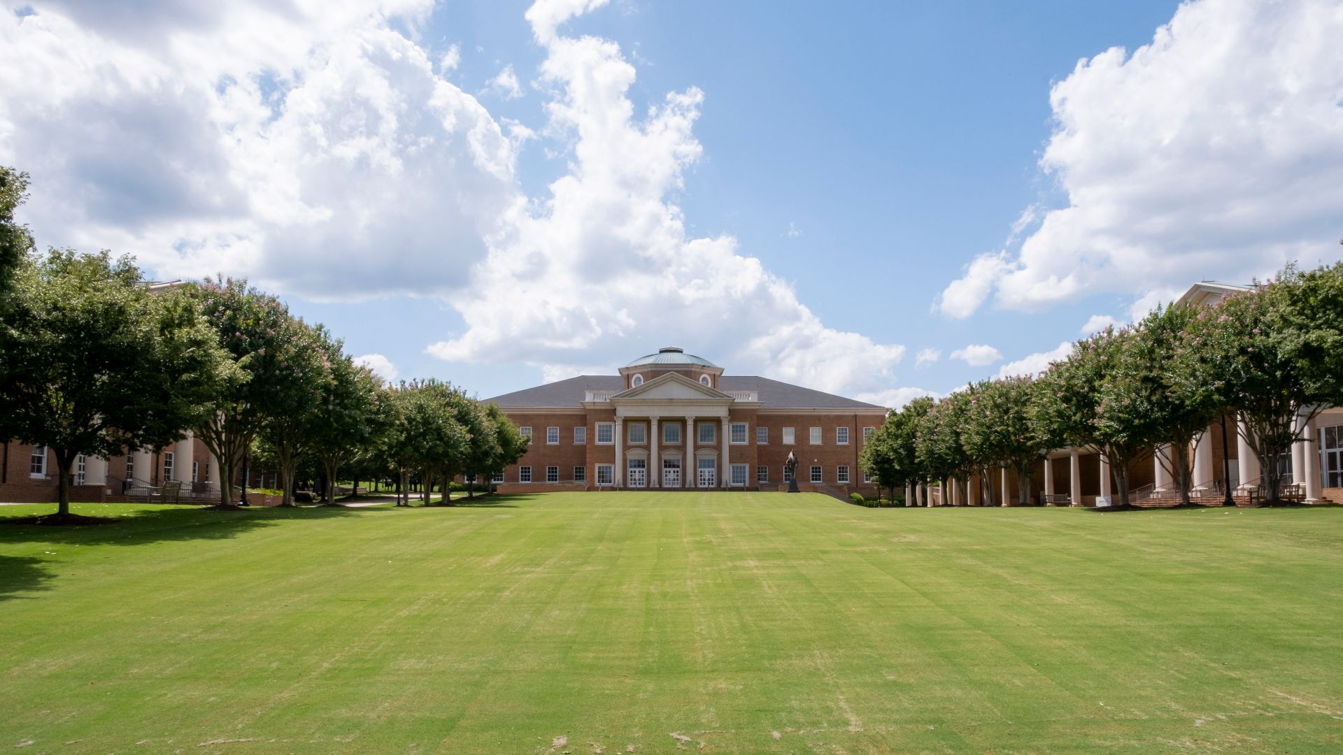 Live With Peace Of Mind In These 22 Exceptionally Safe American ...