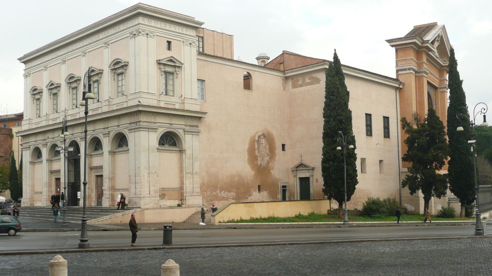 How Construction Workers Stumbled Upon A Forgotten Palace In Rome That ...