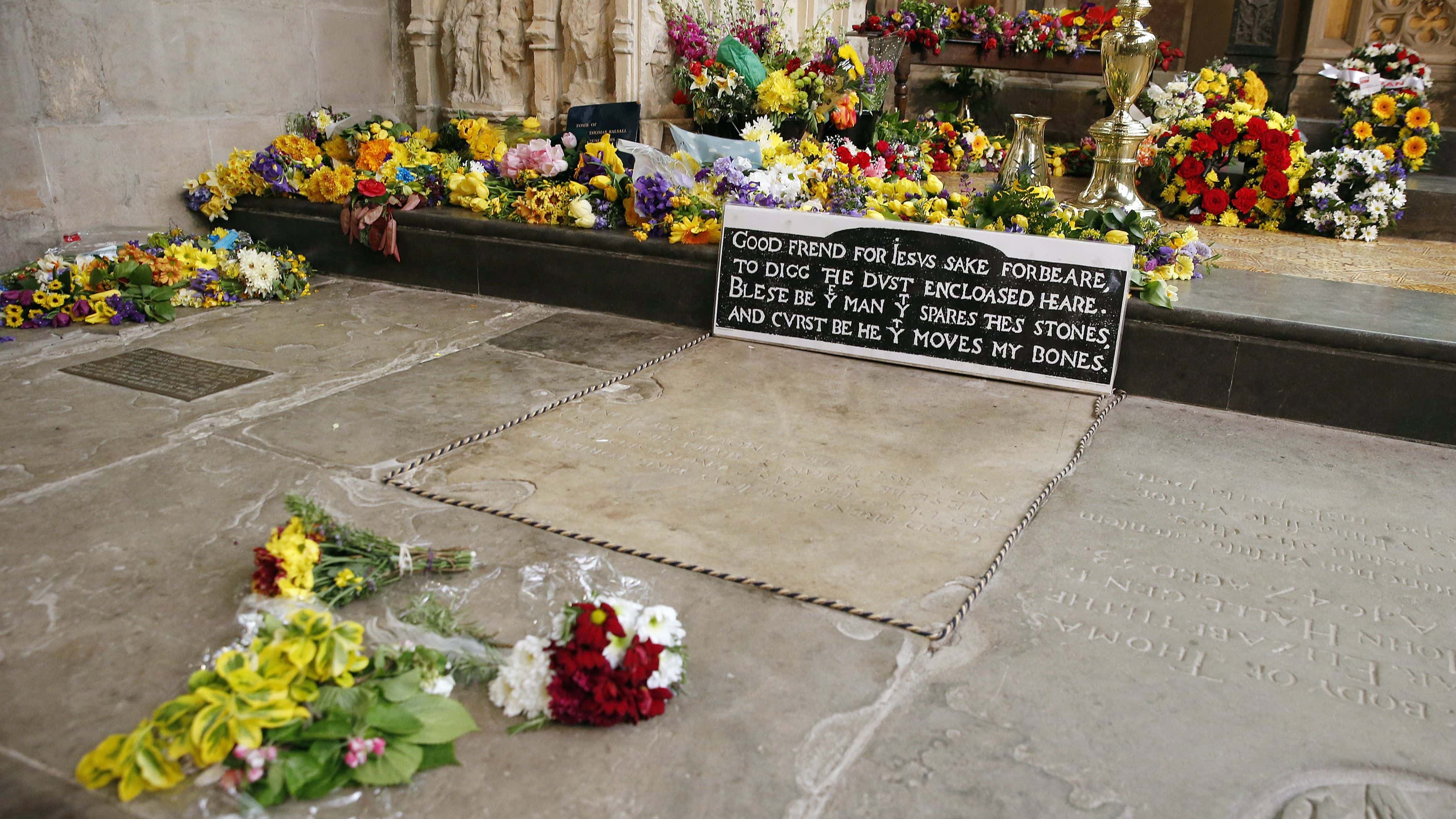 26 Unearthed Facts About Grave Robbing