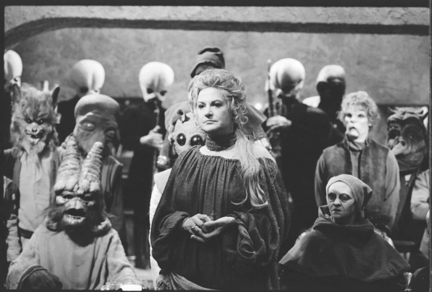 24 Out-of-This-World Facts About Star Wars Characters