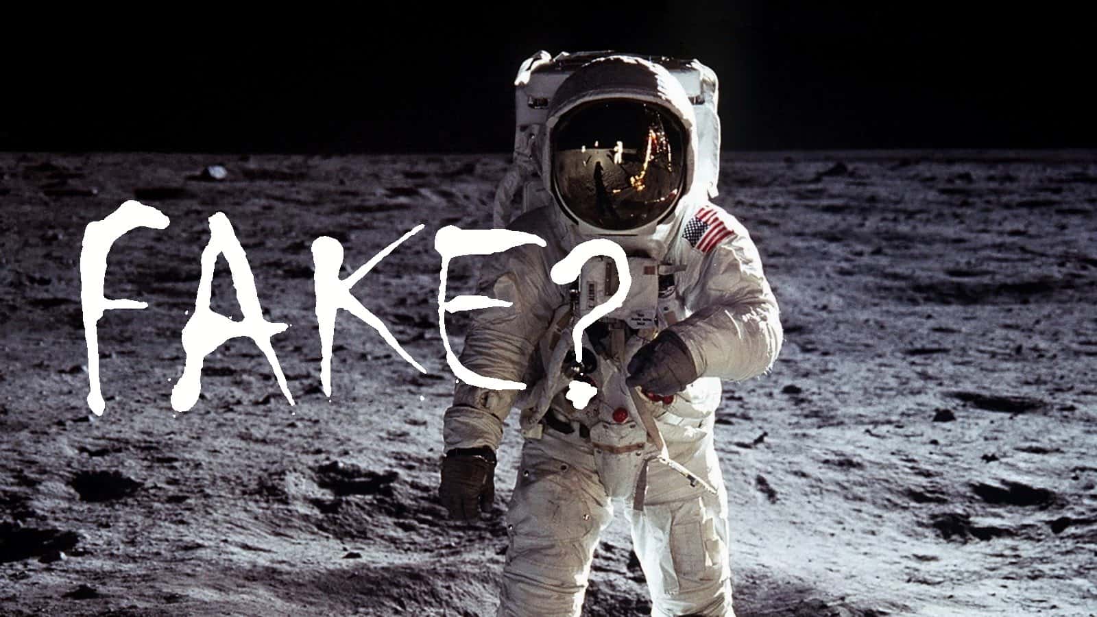42 Cosmic Facts About The Moon Landings 42 Cosmic Facts About The Moon Landings
