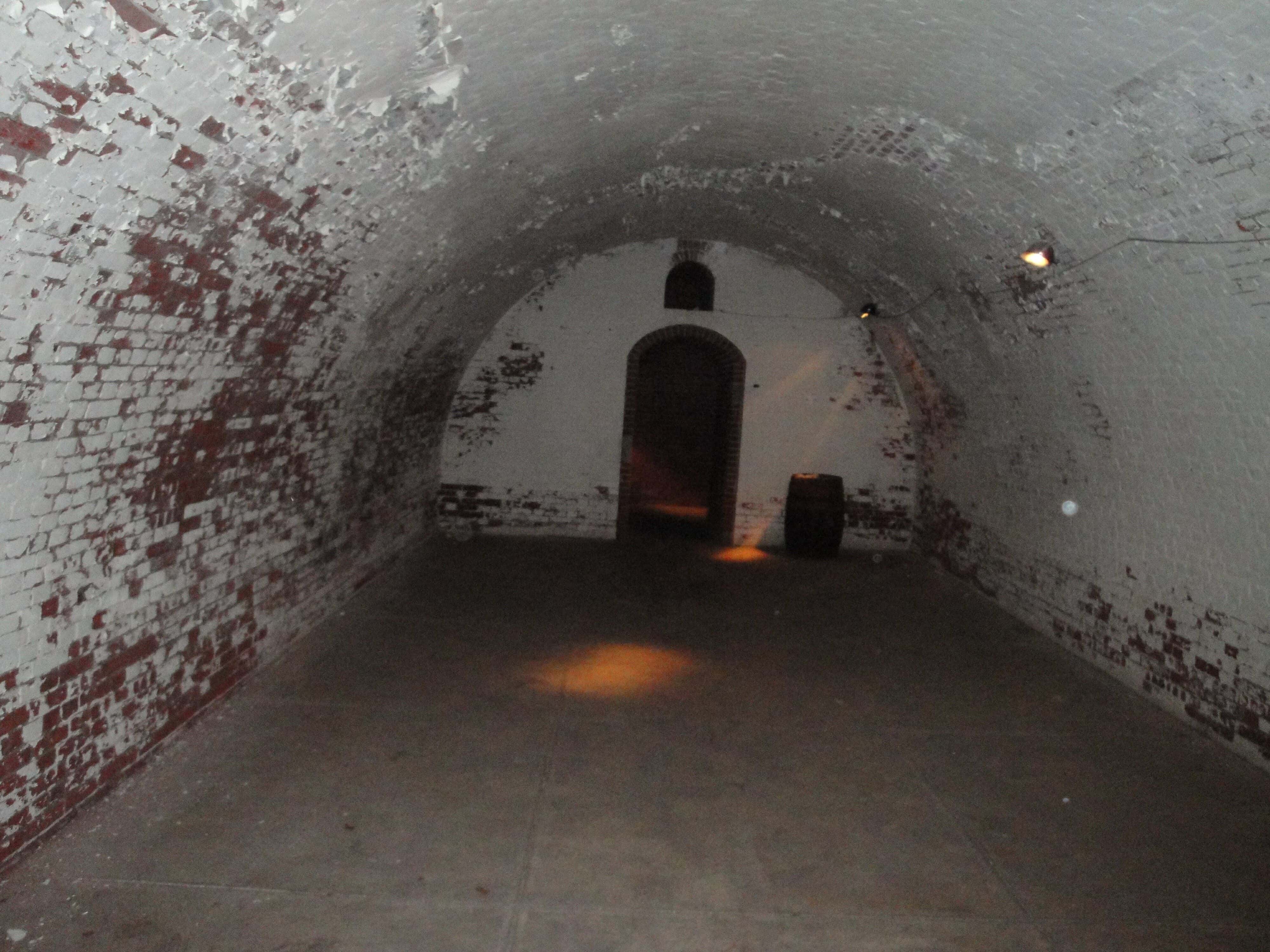 42 Chilling Facts About Famous Ghosts