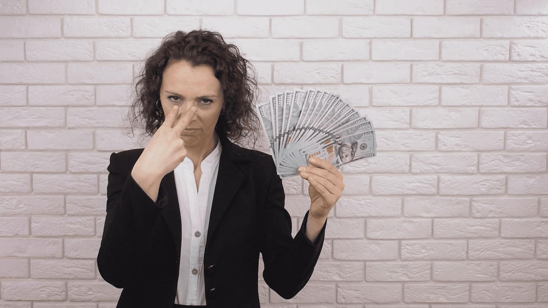 People Reveal Their Most Insane Customer Service Horror Stories