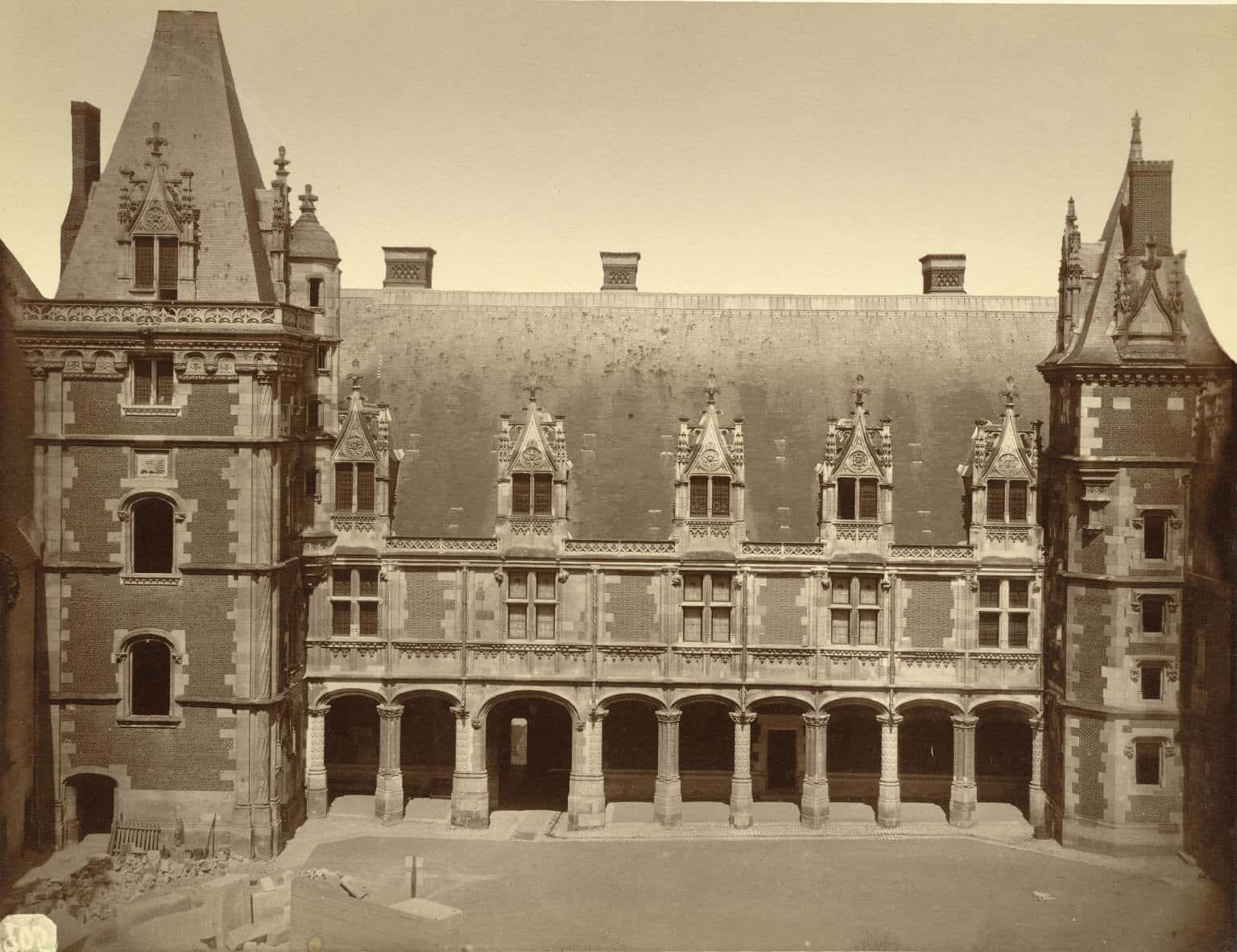 Vengeful Facts About Jeanne De Clisson, "The Lioness Of Brittany"