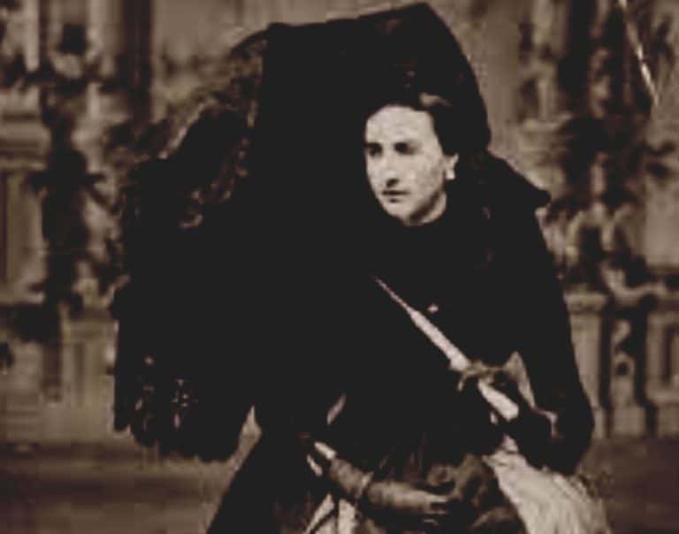 More People Need To Know About Queen Carlota, The Deranged Empress Of ...