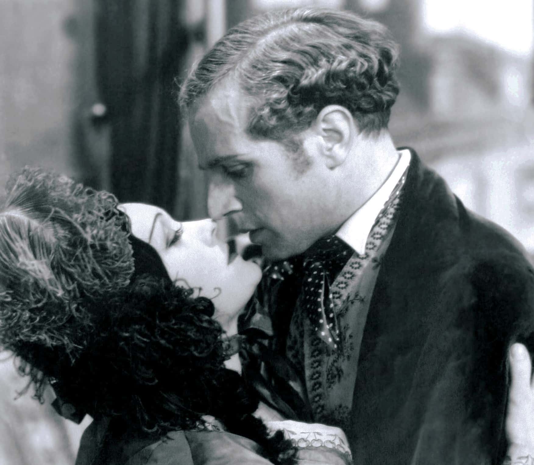 Seductive Facts About Pola Negri, The Original Femme Fatale